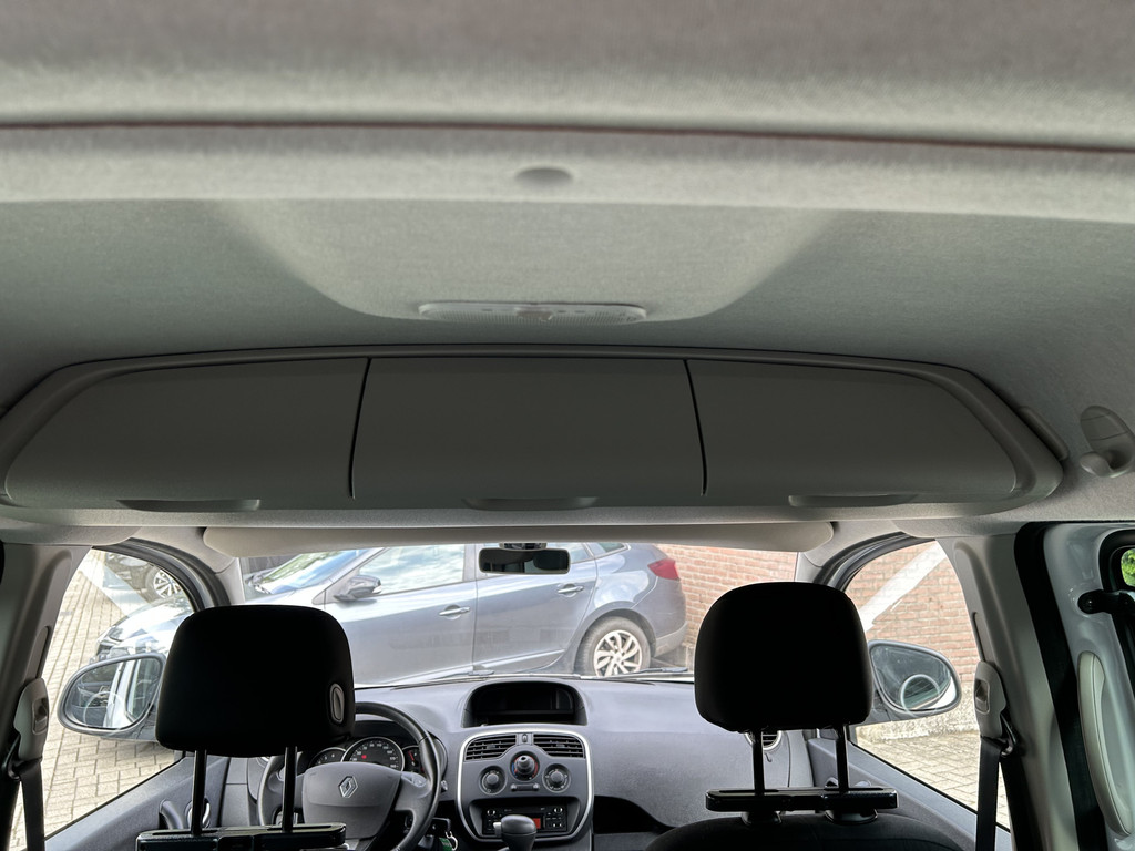 Renault Kangoo Family 1.2 TCe/Automaat · Van den Brink